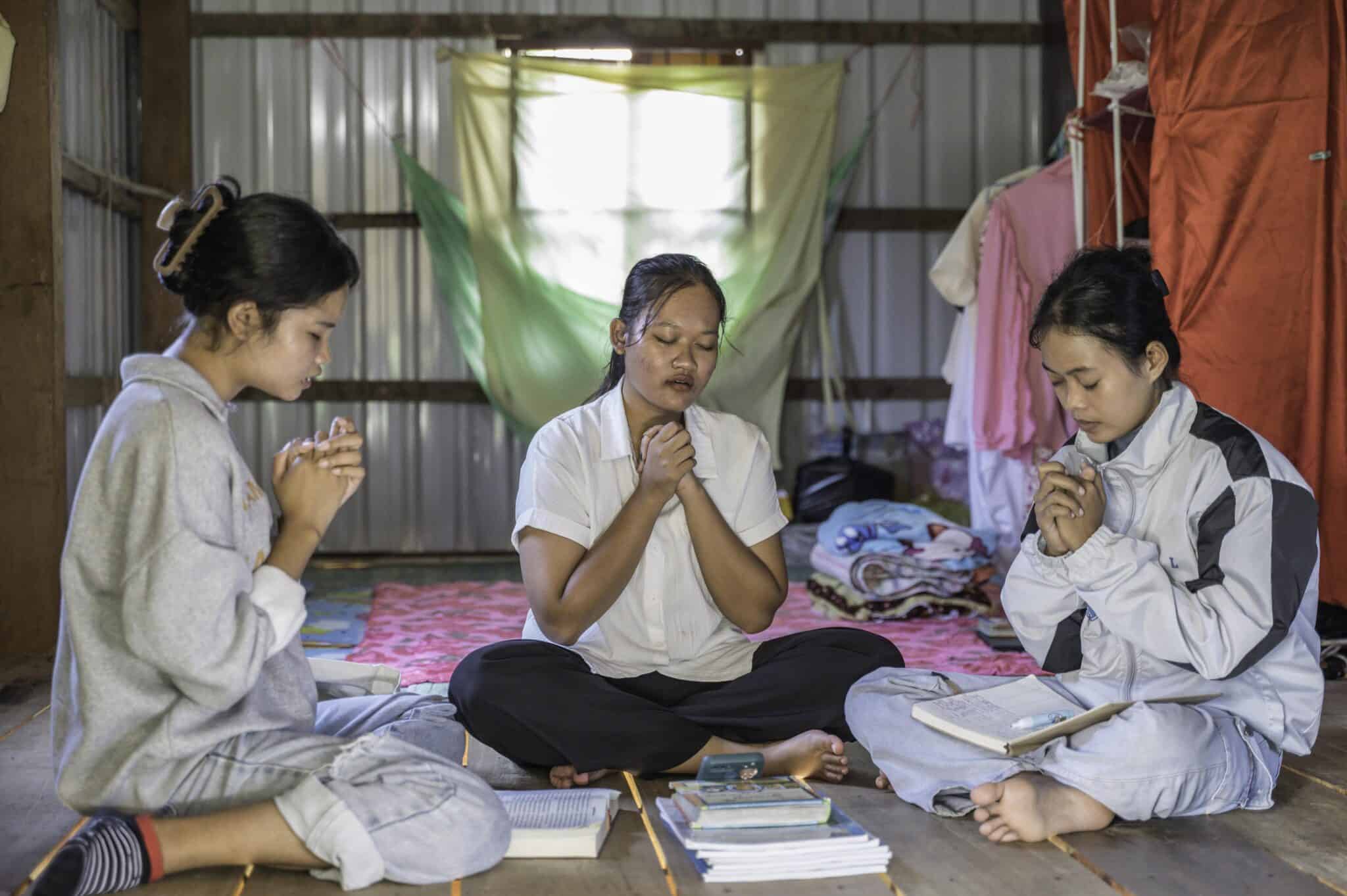 12 Uplifting Scriptures for Mental Health - Compassion International Blog