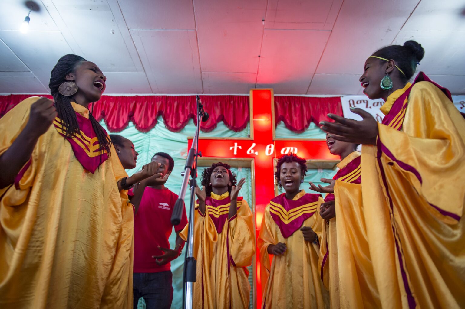 17 Best Christian Podcasts to Bring You Closer to Jesus - Compassion ...